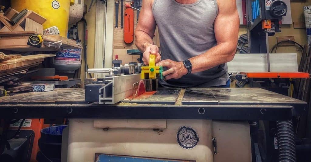 15 Types of Electric Saws: With Main Uses & Pictures