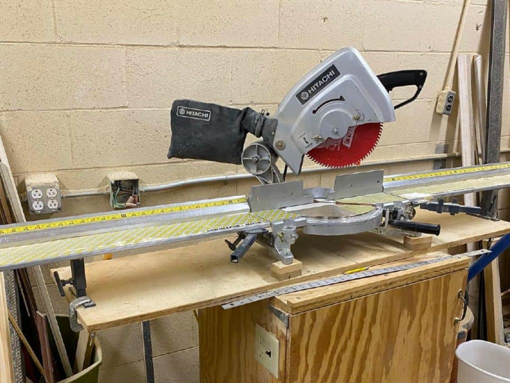 How to Cut 45 Degree Angle With Miter Saw: Guide and Pro Tips