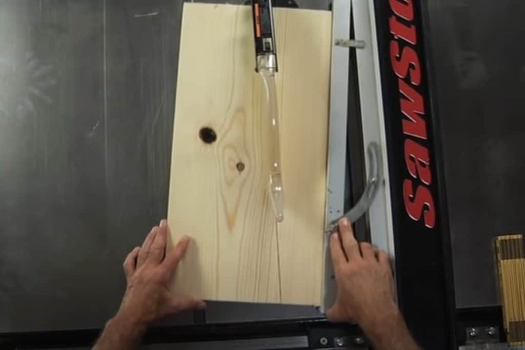 How To Cut Angles With a Table Saw - Tools n Goods