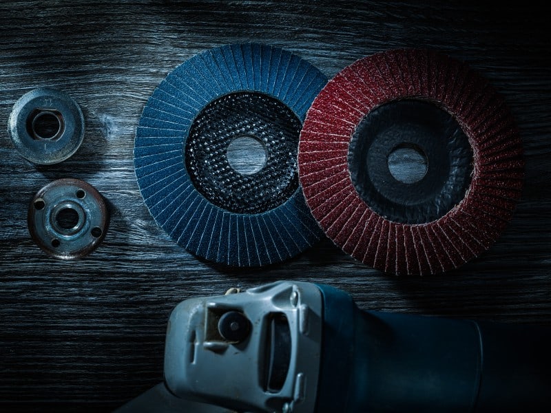 How to Remove Angle Grinder Disc Without Tool - Tools n Goods